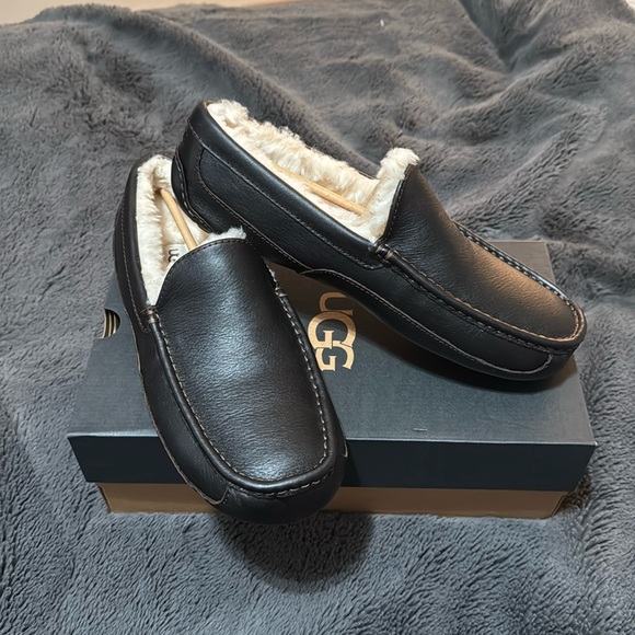 UGG | Shoes | Mens Ugg Ascot Leather Slippers | Poshmark